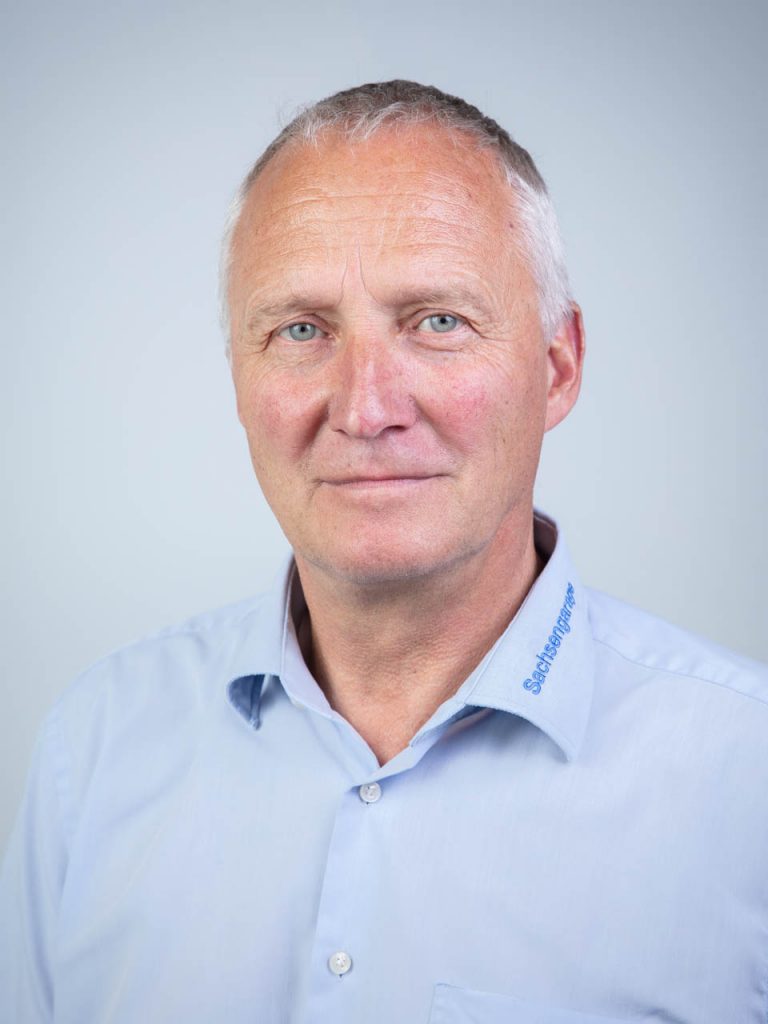 Team - Karosserie-und Lackzentrum Sachsengarage